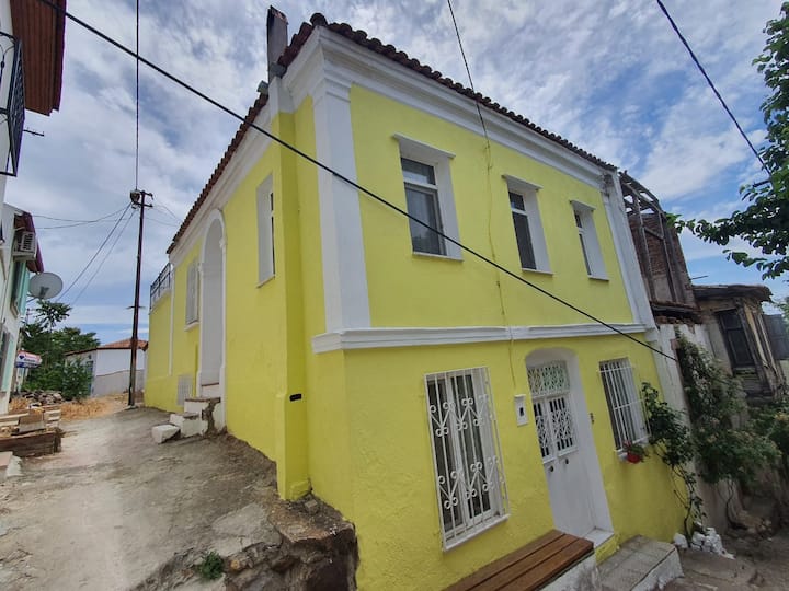 Ancient Central Big House! Merkezde Tarihi Rum Evi - Ayvalık