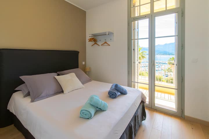 Superbe Appartement Vue Mer - Terrasse Et Parking - Calvi
