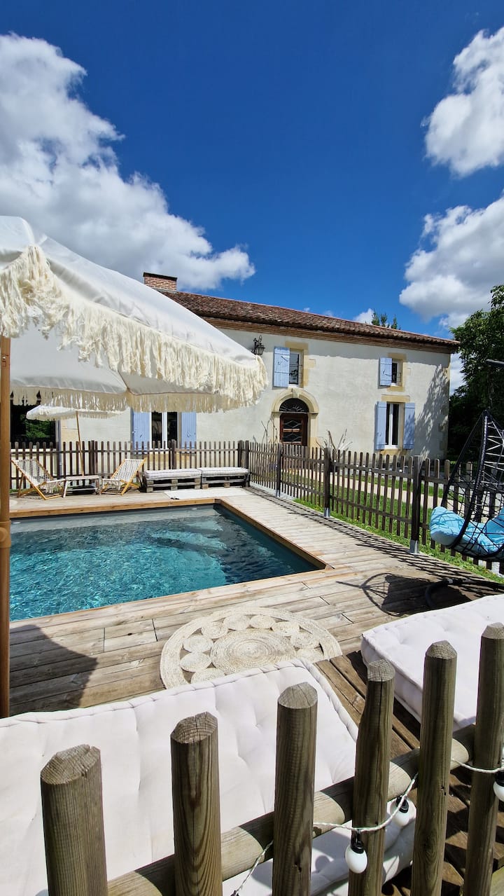 Maison De Maître Avec Piscine Au Sel - Aquitanien