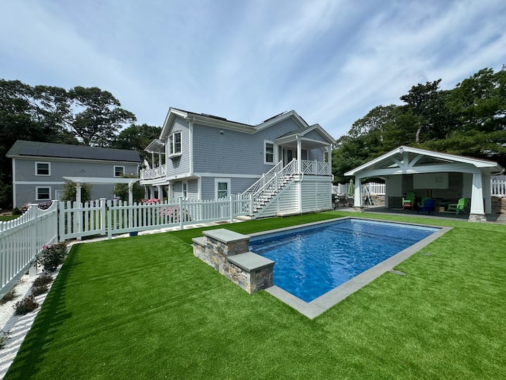 9br Home! Heated Pool, Hot-tub, Ac, Wi-fi, Town - Oak Bluffs, MA