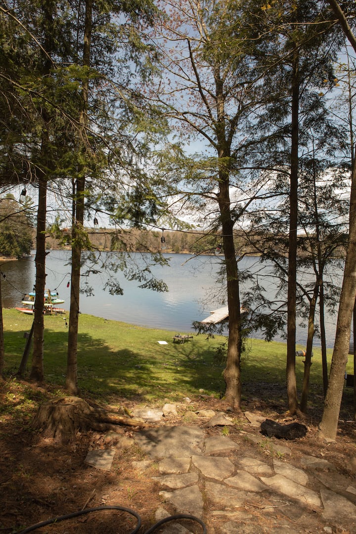 Muskoka Lake Cottages - Eight Cabins - Muskoka District Municipality