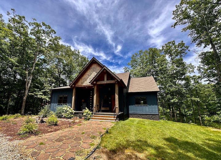 Twisted Hickory Point- 3br/2ba Lakehouse- Sleeps 6 - Sewanee, TN