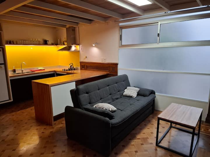 Cálido Loft Rodeado De Servicios, Muy Fácil Acceso - Montevideo