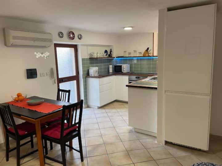 Lovely 1-bedroom Holiday Home With Patio - Alghero