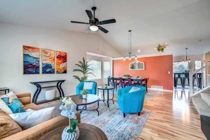 Spacious 4br Home – Fun Games + Mtn View - Colorado Springs