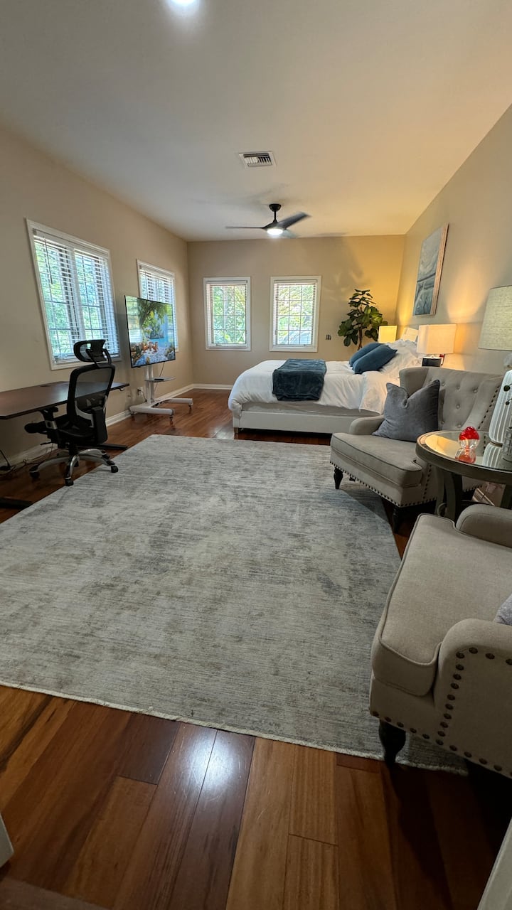 Beautiful Suite In A Resort Like 1-acre Property - Orange, CA