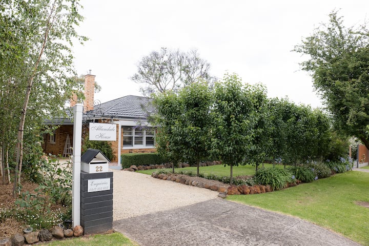 Allandale House - Hamilton