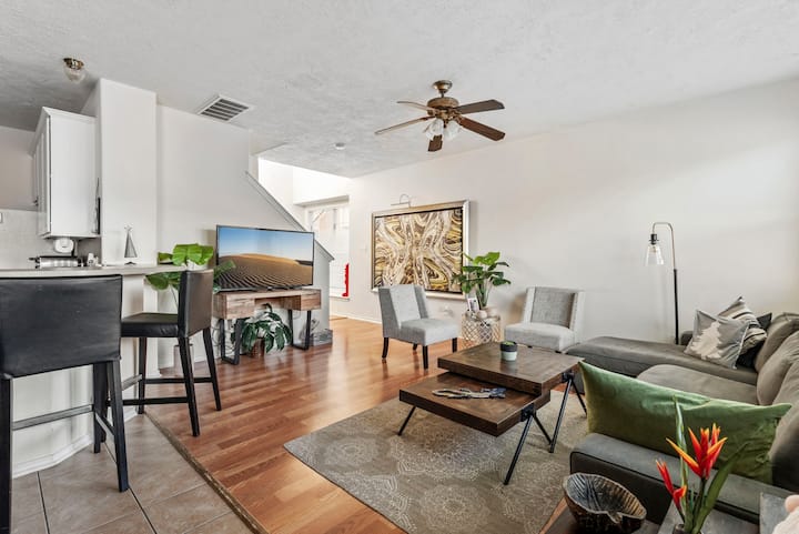 ★Amazing House In Woodlands Fully Equipped For 6 - The Woodlands, TX
