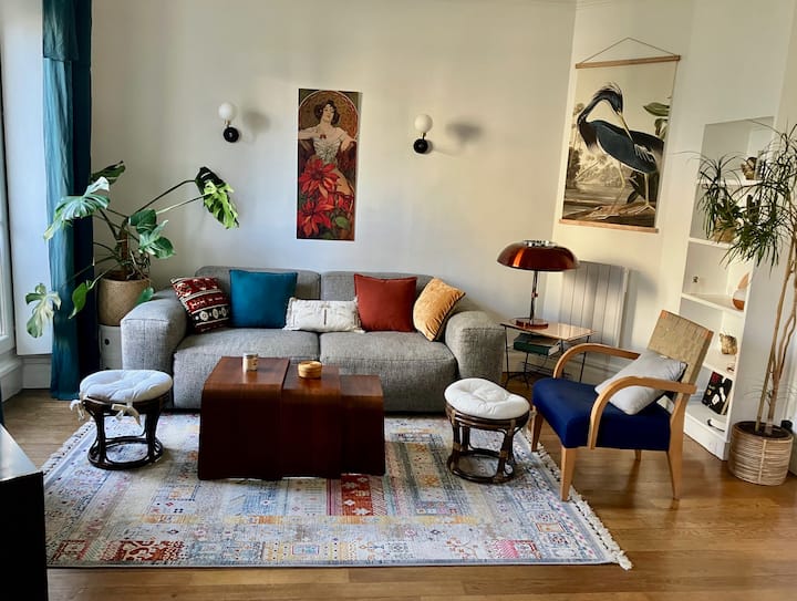 Très Joli Appartement Typiquement Parisien - Sacré-Cœur de Paris