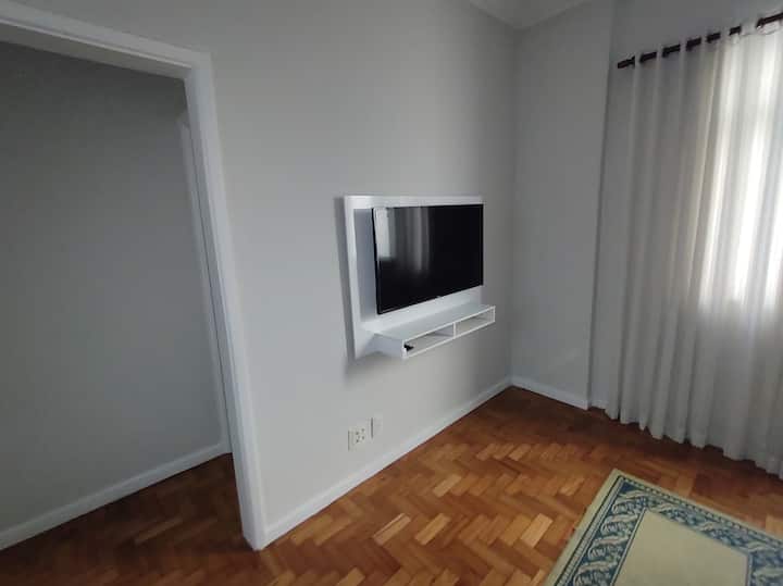 Apartamento De 2 Quartos Proximo A Praia De Copa - Brazília