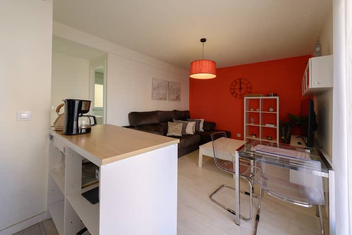 Cozy Flat With A Terrace - Alcobendas