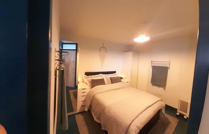 Cosy 1 Bedroom Home In Working Stable Yard - Stromness