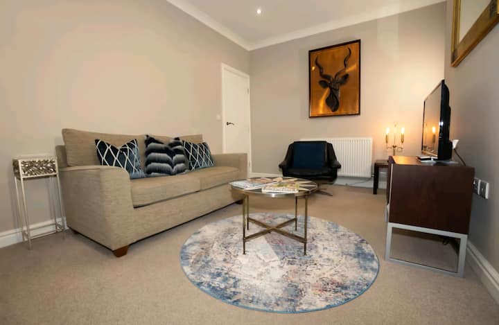 Stones Throw Apartment, South Cliff, Scarborough - Scarborough