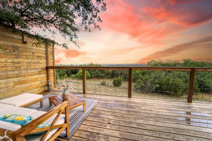 Luxury Suite 1-safari Tent - Private Deck/hot Tub - Lake Travis, TX