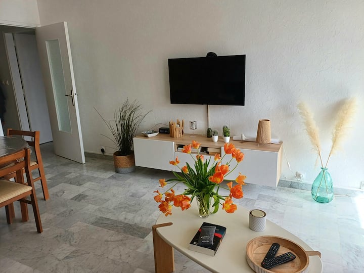 Appartement Proche De La Plage , Parking, Wifi ... - Sanary-sur-Mer