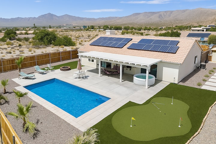 Private Pool, Mini Golf, Hot Tub, Firepit, & Ev! - Desert Hot Springs, CA