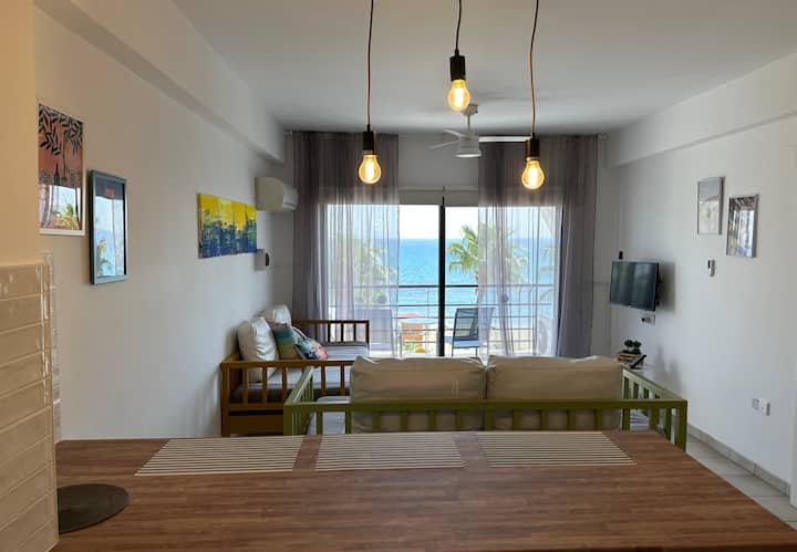 Krasas Beach - 1 Bedroom Apt With Sea View - Larnaka