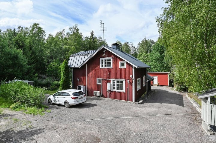 Tunnelmallinen Ja Tilava Omakotitalo - Kerava