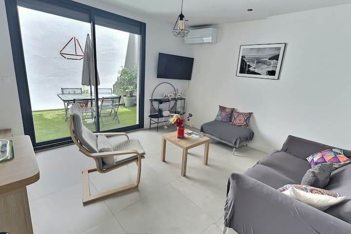 Joli T3, 3*; 100m Du Port, Garage, Climatisation - Cerbère