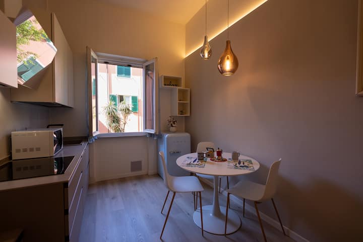 Borgo Antico - Risveglio Del Sole - Parking - Lerici