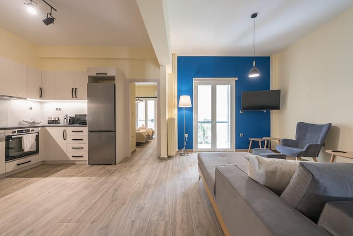 Modern Apartment - Balcony & Metro Access - アテネ