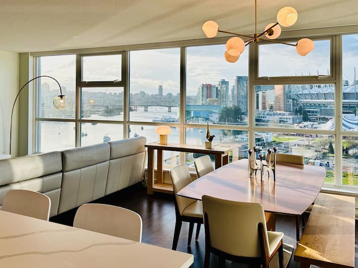 270° Panoramic Water View Luxury 3 Beds - Vancouver