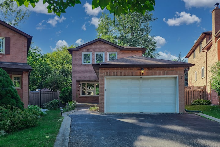 Entire Family-friendly Home 4 Bdr In Richmond Hill - Richmond Hill