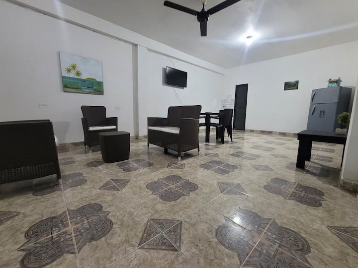 Apartamento Con Piscina Y Parqueadero
Parqueadero - Santiago de Tolú