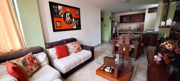 Cómodo Departamento Con Vista -Parqueadero Privado - Cotopaxi