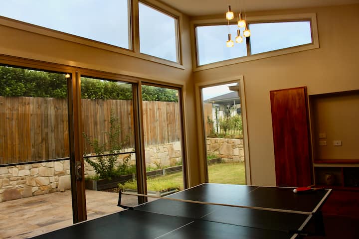 4 Bedroom House+table Tennis+netflix+disney - Canberra