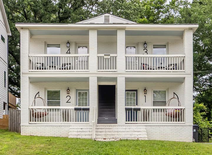 Qc Quarters: Elevated 4 Br/4ba, Total Quadplex - シャーロット, NC