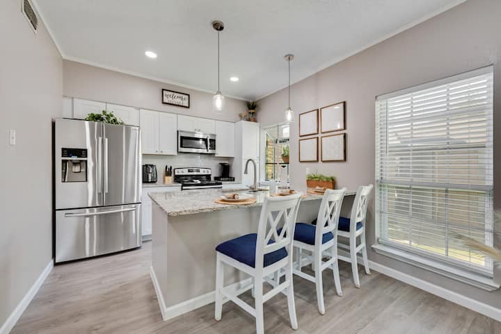 5-star Spotless & Quiet, Prime Spot, 2 Full Baths - Plano, TX