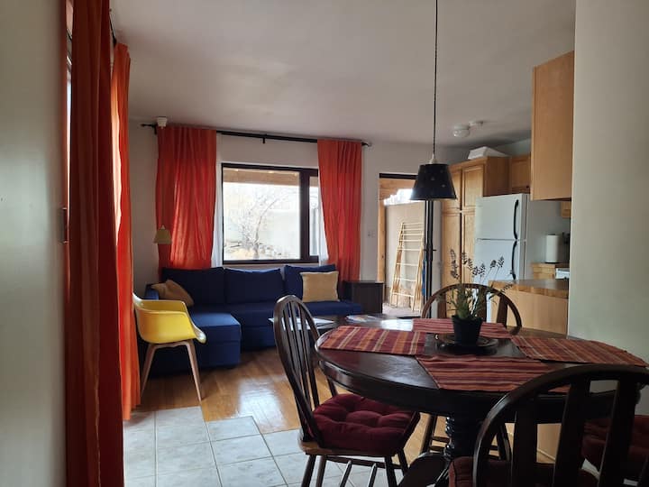 Private Attached Casita - Santa Fe, NM