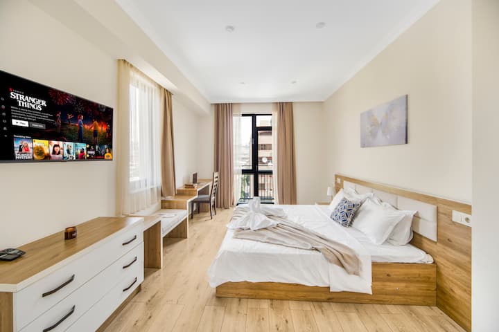 Family Comfort/balcony/2 Bdr/self Check-in/ 16-144 - Yerevan