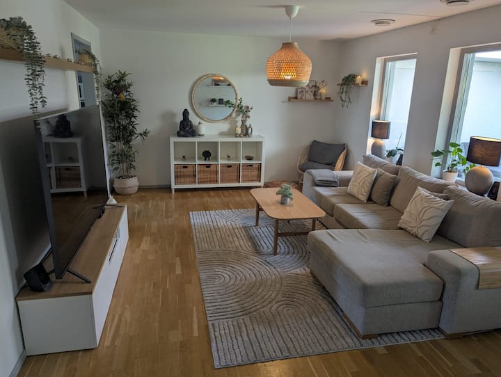 Cozy Private Villa With Four Bedrooms And Garden - Lund