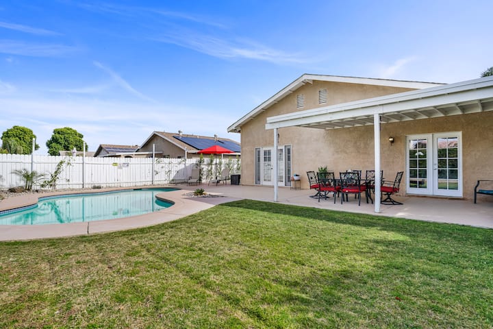 Coachella Poolside
 Haven, Pet- Freindly
3br Home - Indio, CA