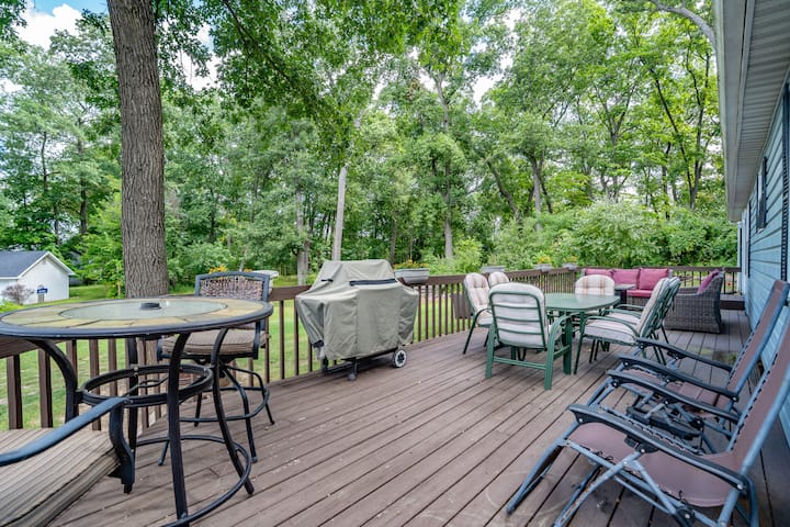 The Lake James Nest, A Great Home With A View - Fremont, IN