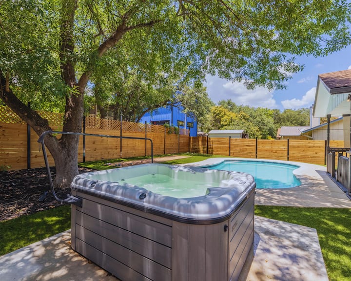 Atx+: Pool, Hot Tub, Gym, Desks, Ping Pong, Poker - Austin