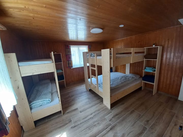Zimmer "Gross Ruchen" - Schächenhütte - 6 Betten - Switzerland