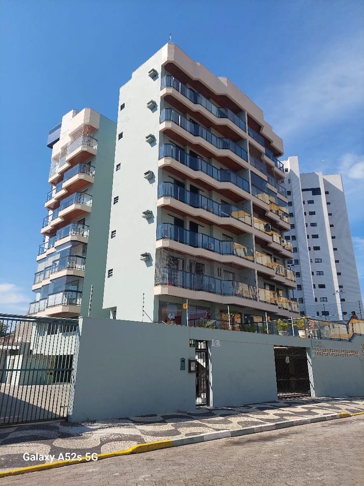 Apto à 50 Mt Da Praia - Caraguatatuba