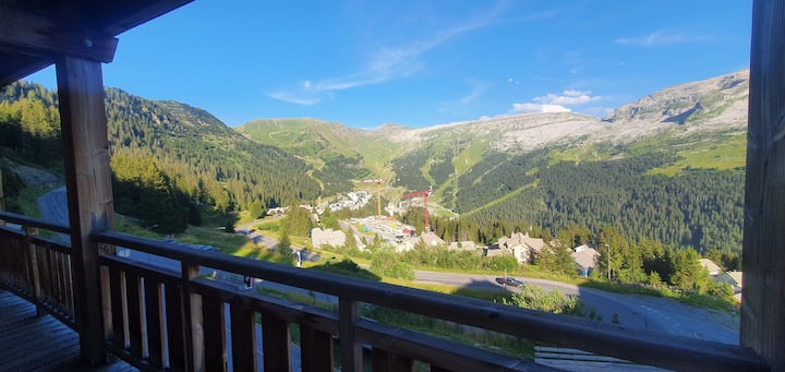 Vues Fantastiques, Spa, Piscine Et Restaurant. - Passy