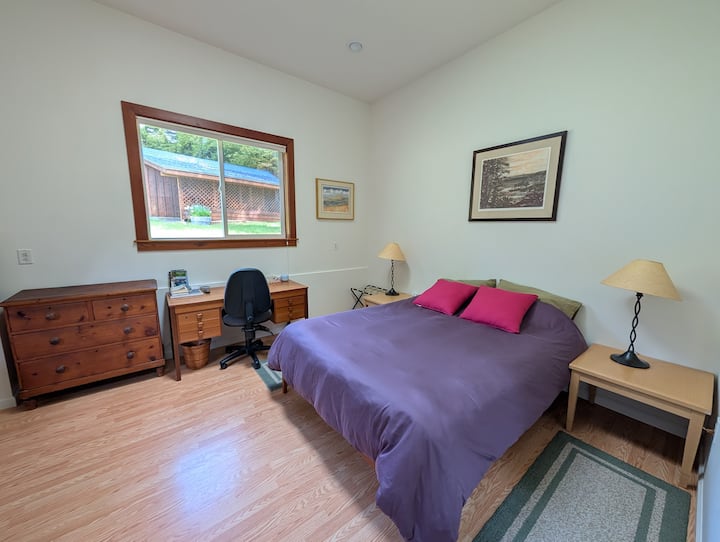 Creative Space By Ten Mile Beach | 3 Desks-fast Fi - Fort Bragg, CA