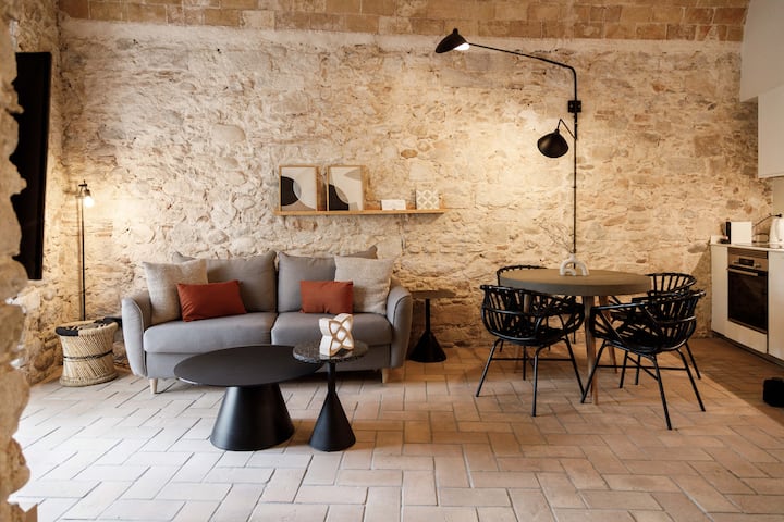 Apartment With Balconies - Girona