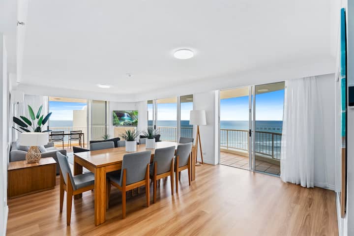 Last Minute Prices Beachfront 3brm  286 - Surfers Paradise
