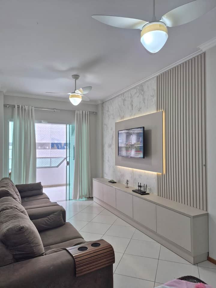 Apto 3 Quartos C/ Suíte. 500 M Da Praia - Balneário Camboriú