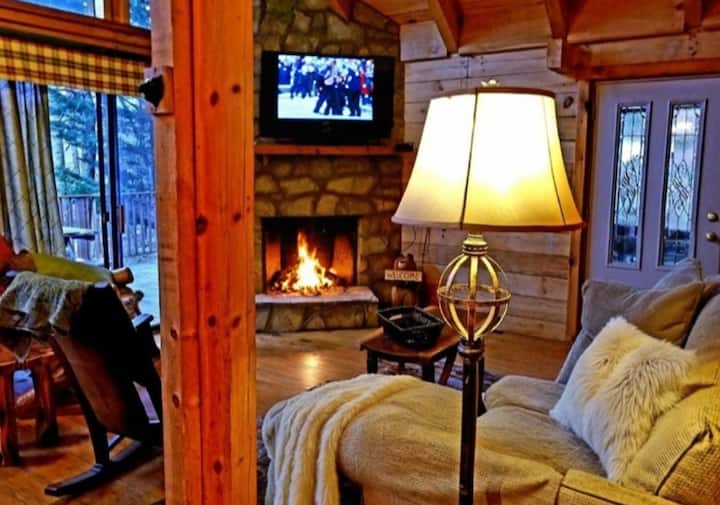 Huge Lake/mountain Views/hottub/pets/canoe/firepit - Lake Lure, NC