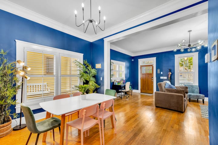 1537- Sleeps 9, Entertaining Layout, Near Downtown - Jacksonville, FL