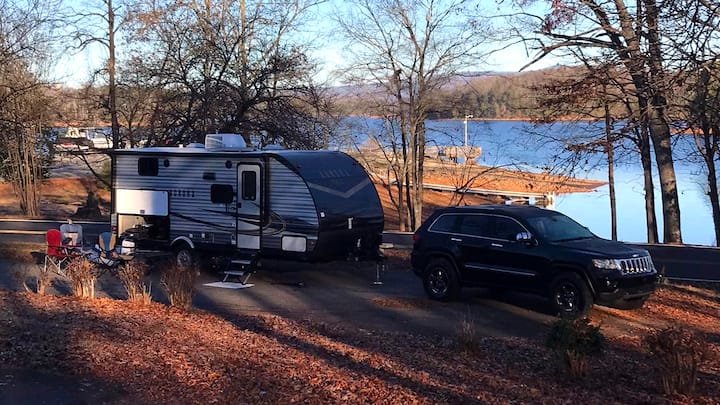 Full Camper For Up To 4 Guests - Lakeland, FL