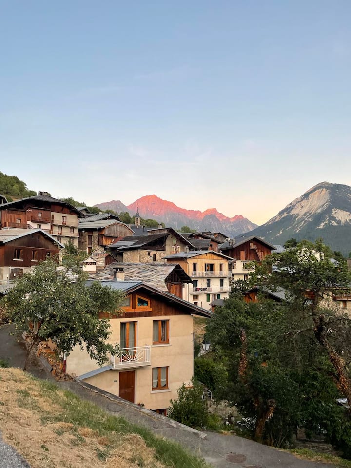 Chalet Aux Les Trois Vallées - Savoie