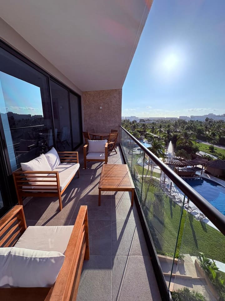 Departamento Nuevo Con Albercas Y Jardines. - Acapulco